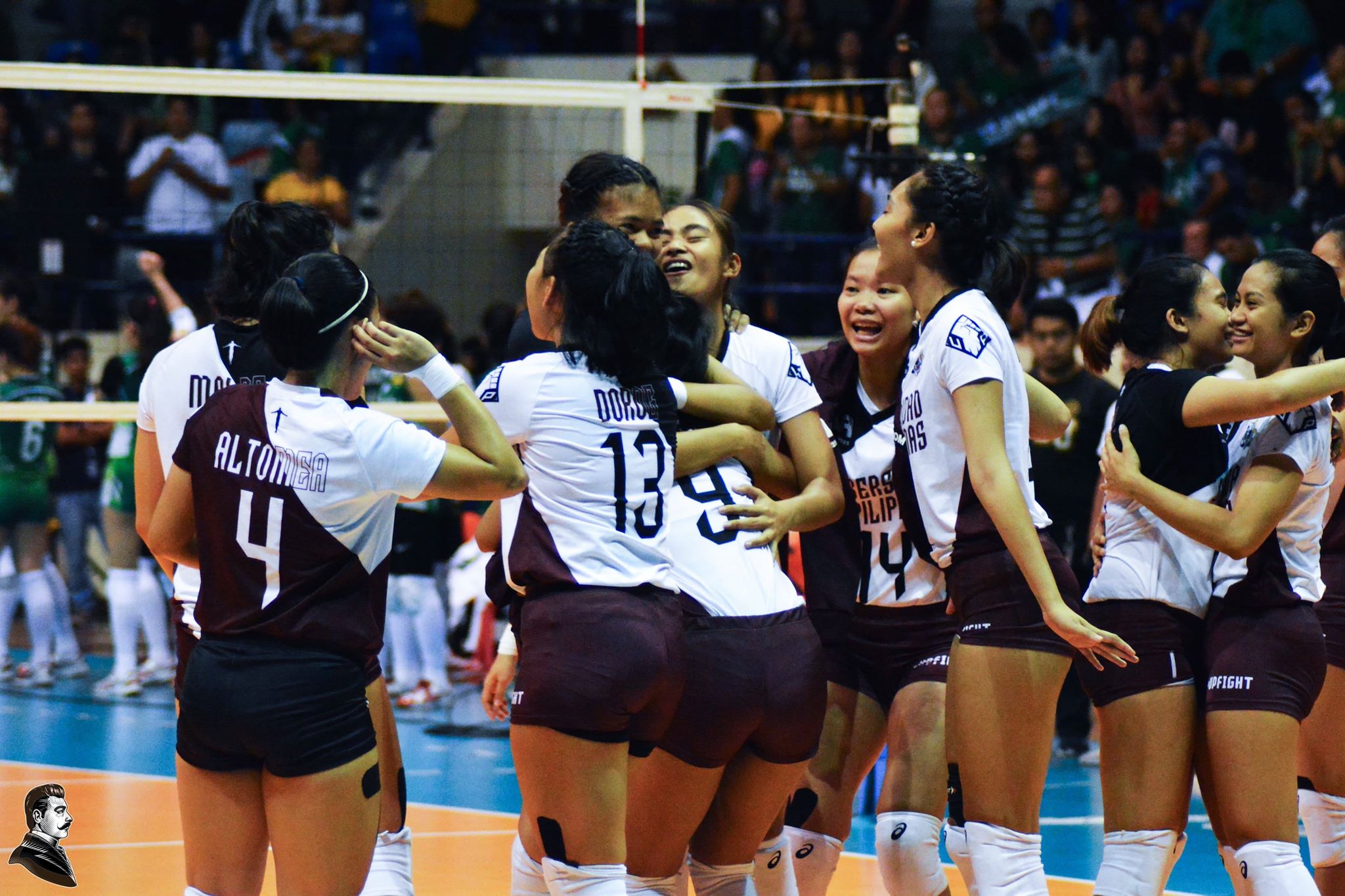 UP sweeps DLSU in straight set fashion – Tinig ng Plaridel